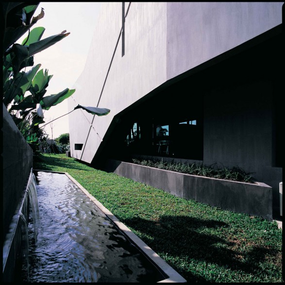 6 Homes That Use Concrete Creatively | Concrete House Designs